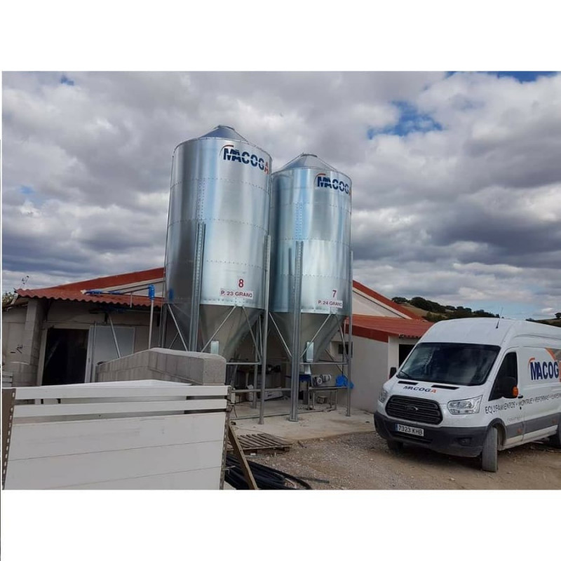 Silo liso 2,30 m. de 12,5 m3 c-1,8 aprox 7500 kg. caída central